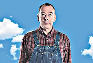 Opening Night: Rod Beattie takes the stage in Wingfield - Streets Of ...