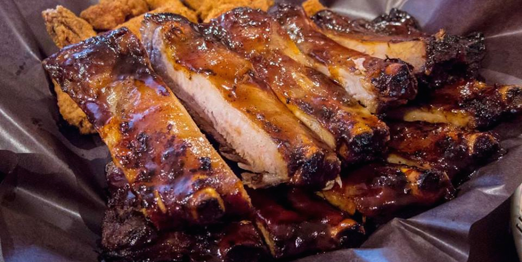 Big Bone BBQ and Wicked Wings - Streets Of Toronto Restaurant Guide