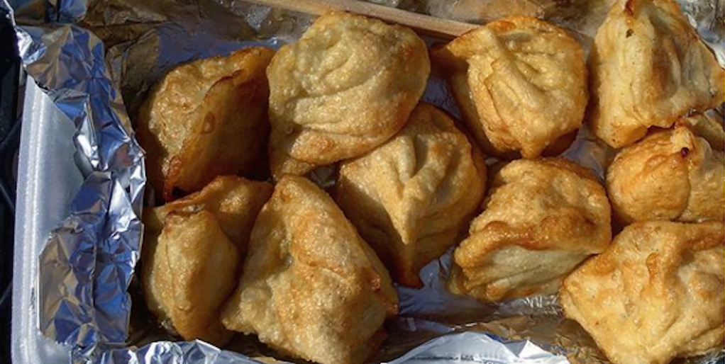 Loga's Corner - Toronto Restaurant Guide - Streets Of Toronto