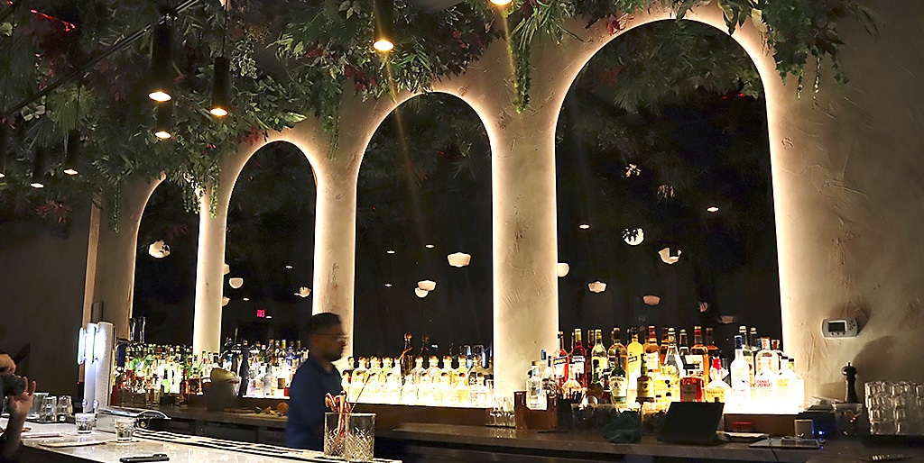 Lobby - Toronto Restaurant Guide - Streets Of Toronto