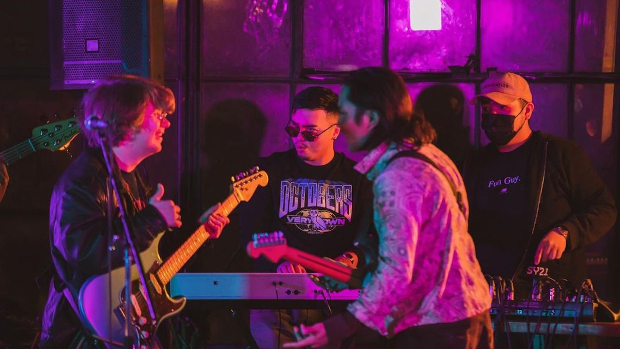 These Are Some Of The Best Open Mic Spots In Toronto Streets Of Toronto
