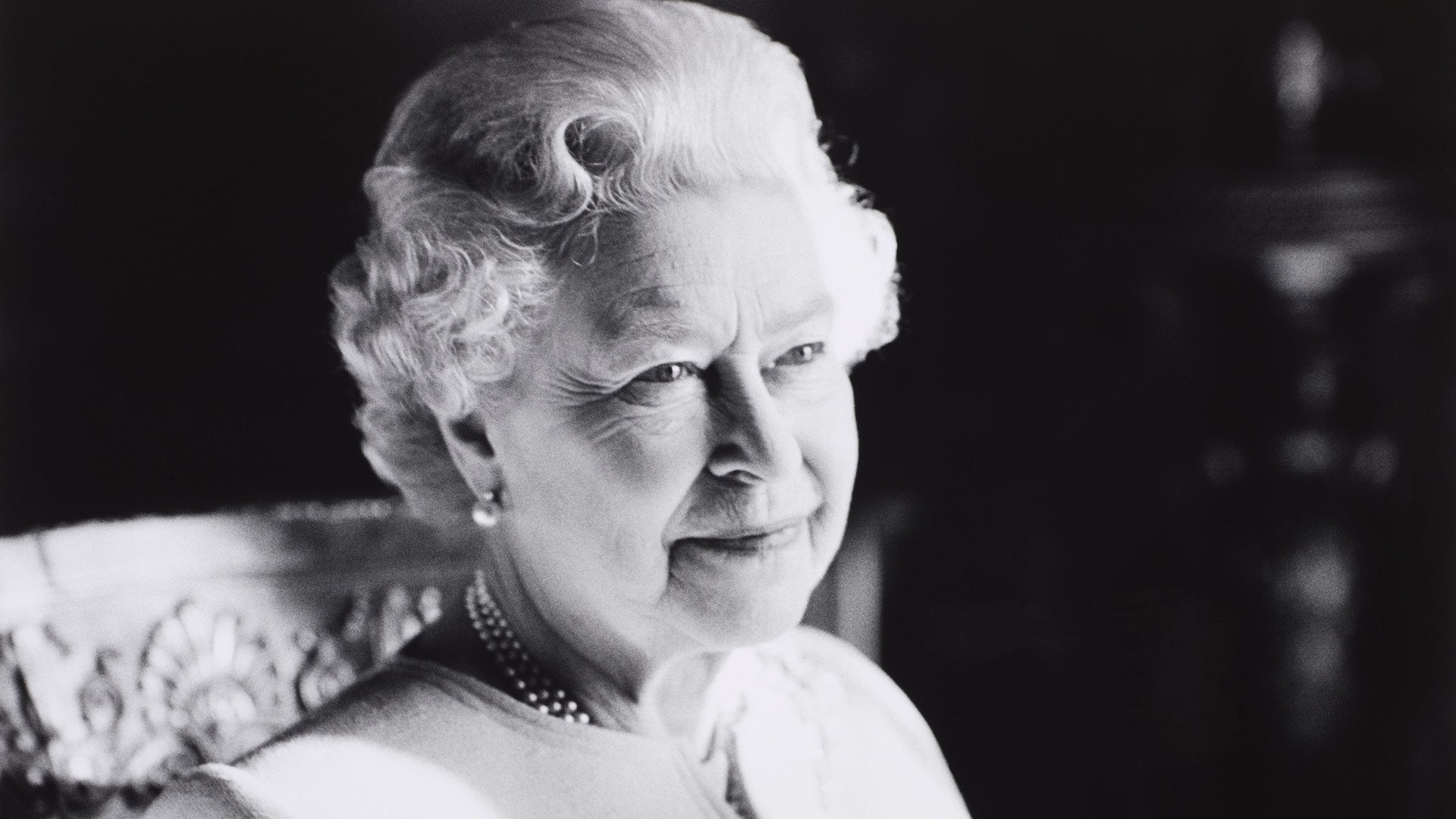Queen Elizabeth II, the world's oldest monarch, visited Toronto six ...