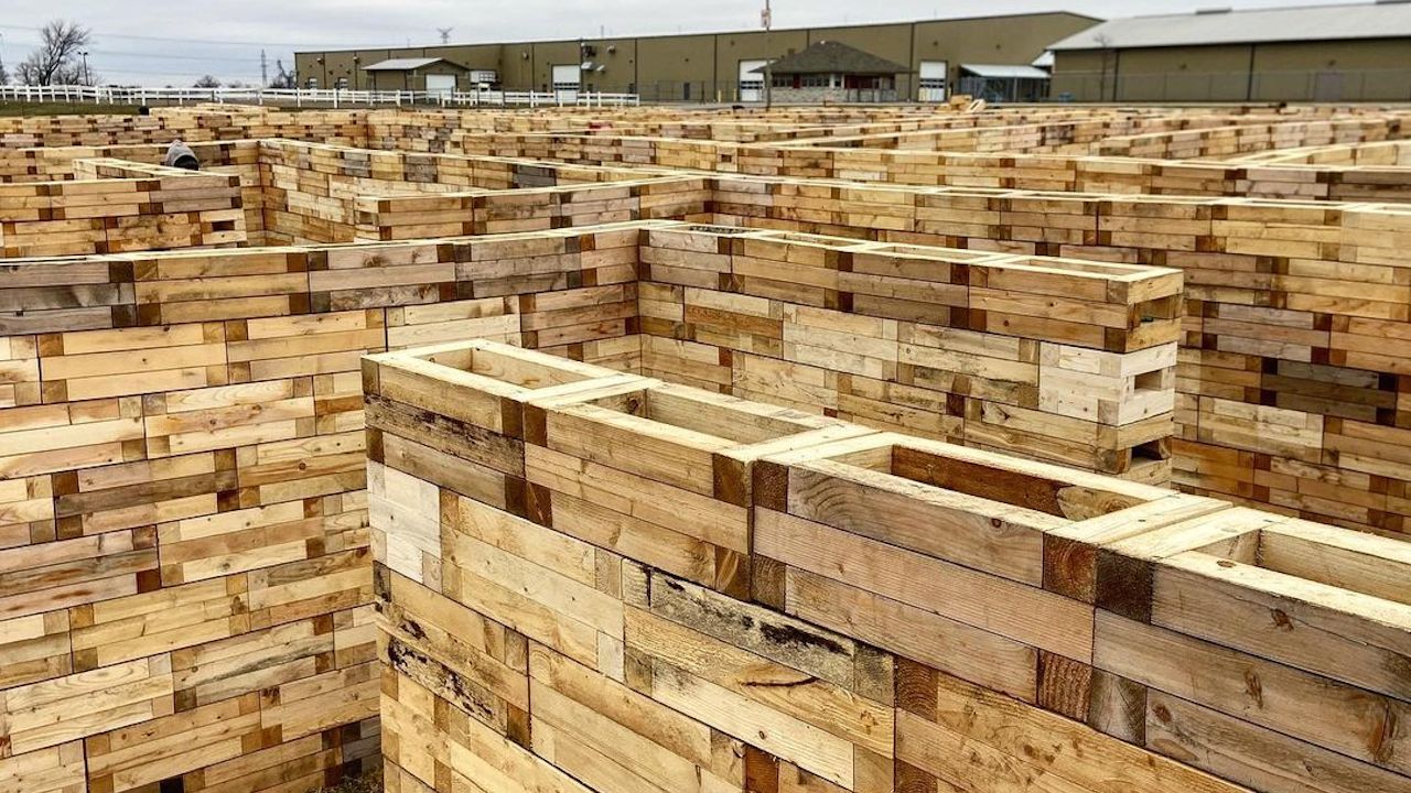 A giant winter maze pop-up is coming to Toronto this month