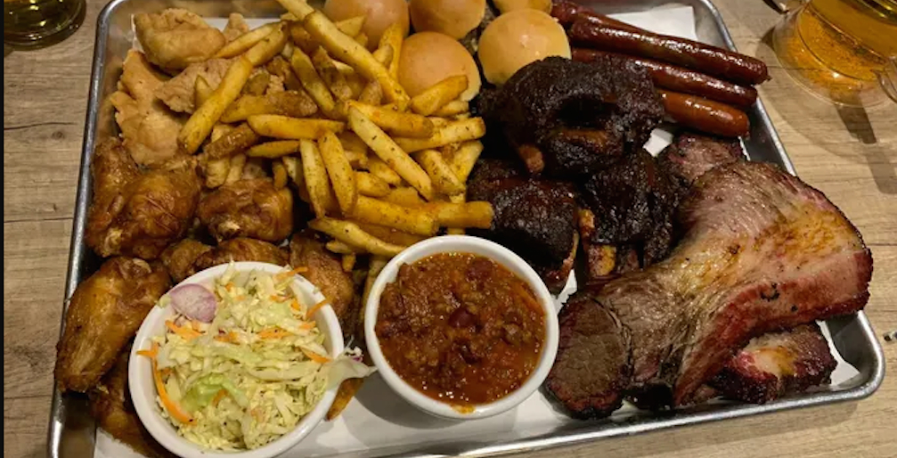 Que - Streets Of Toronto Restaurant Guide