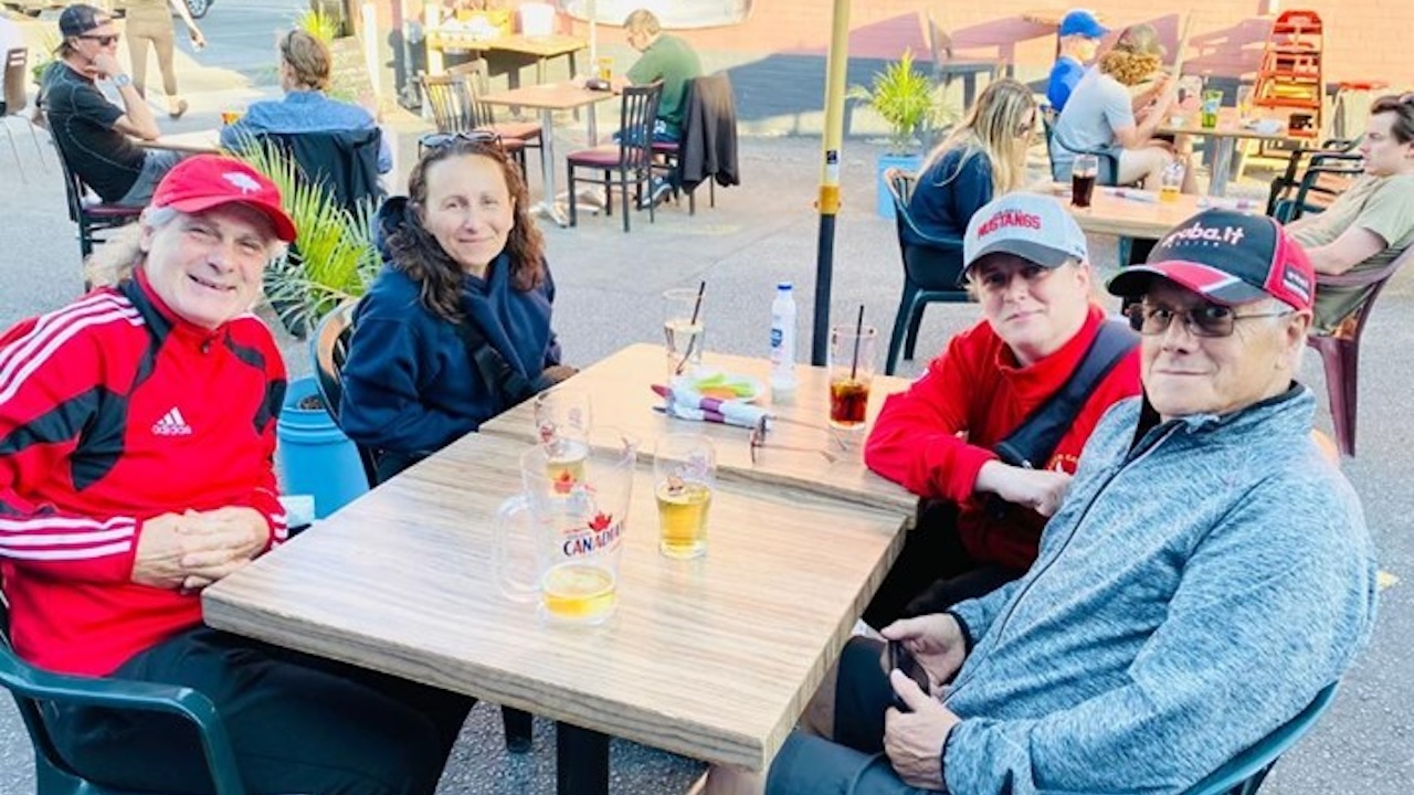 The Leaside Pub - Streets Of Toronto Restaurant Guide