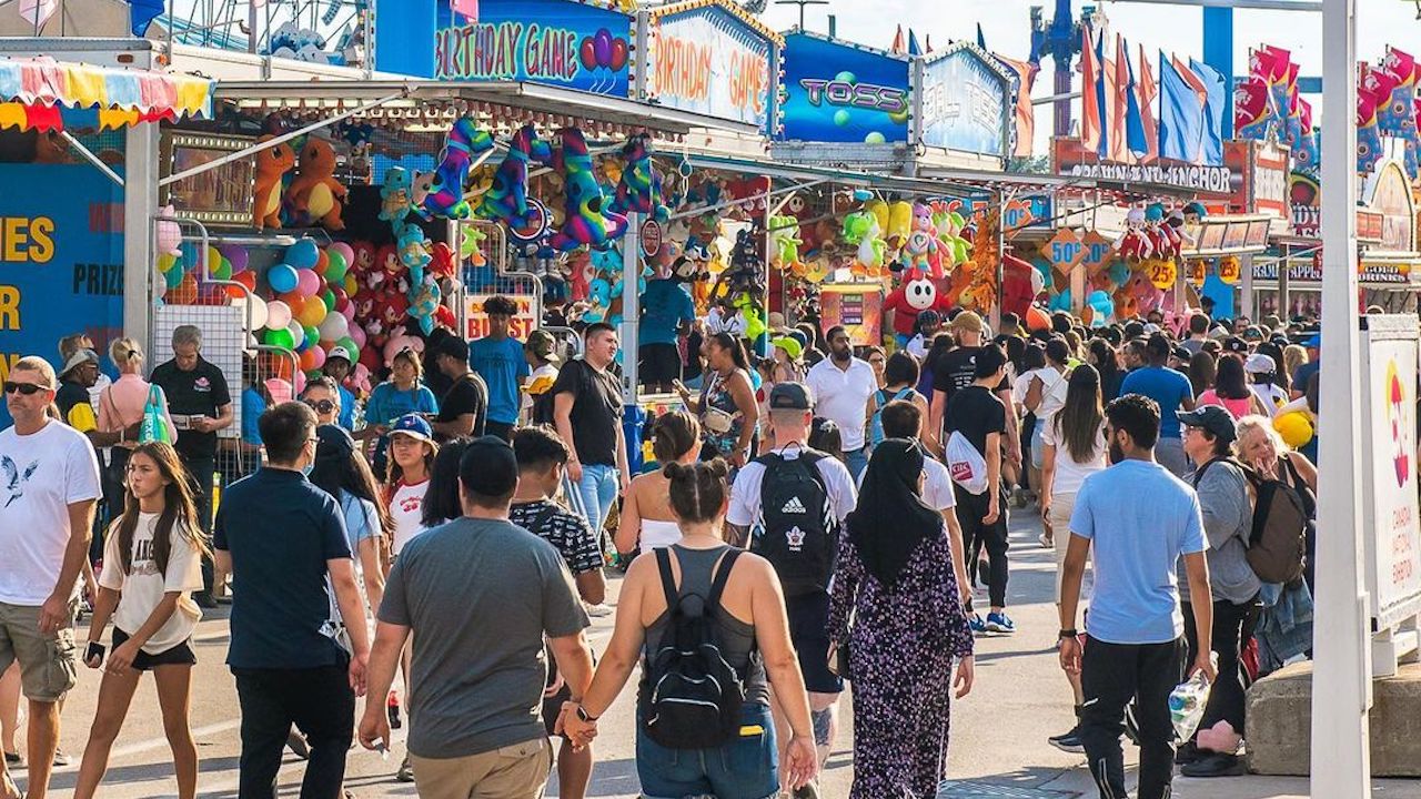 10 best ways to get a discount on admission for the CNE
