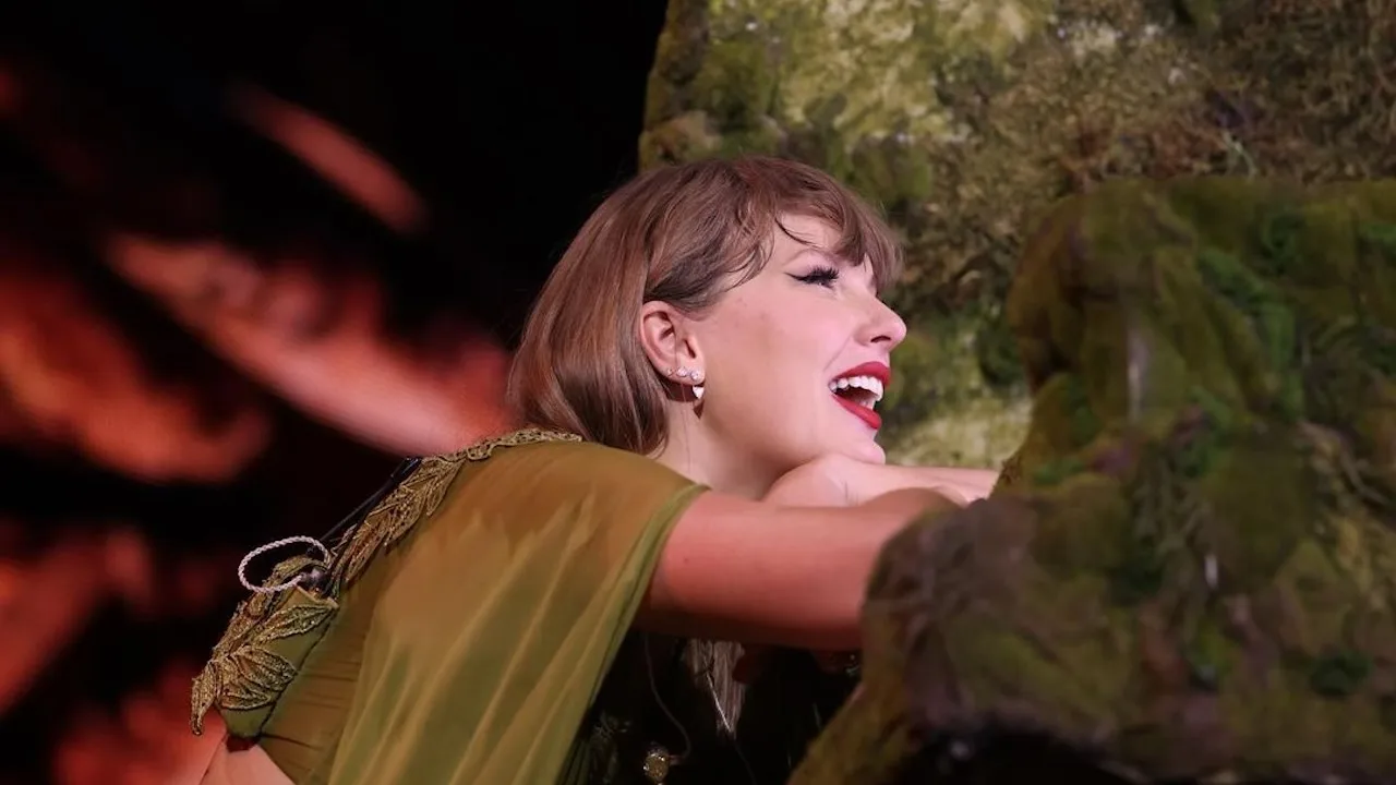 Taylor Swift bids a heartfelt farewell to Toronto after memorable six ...