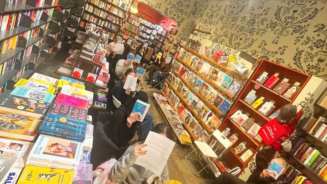 10+ book clubs in Toronto for every kind of reader that you can join today