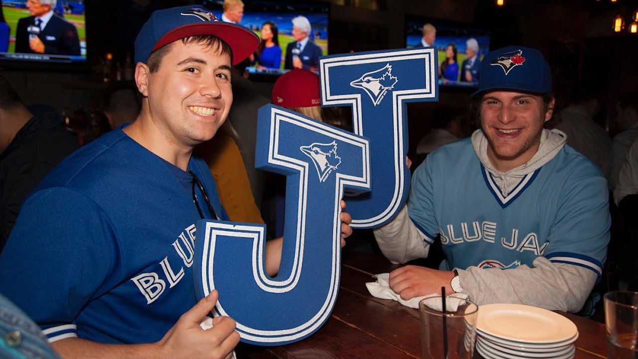 Toronto’s best sports bars to watch the Blue Jays in the World Series