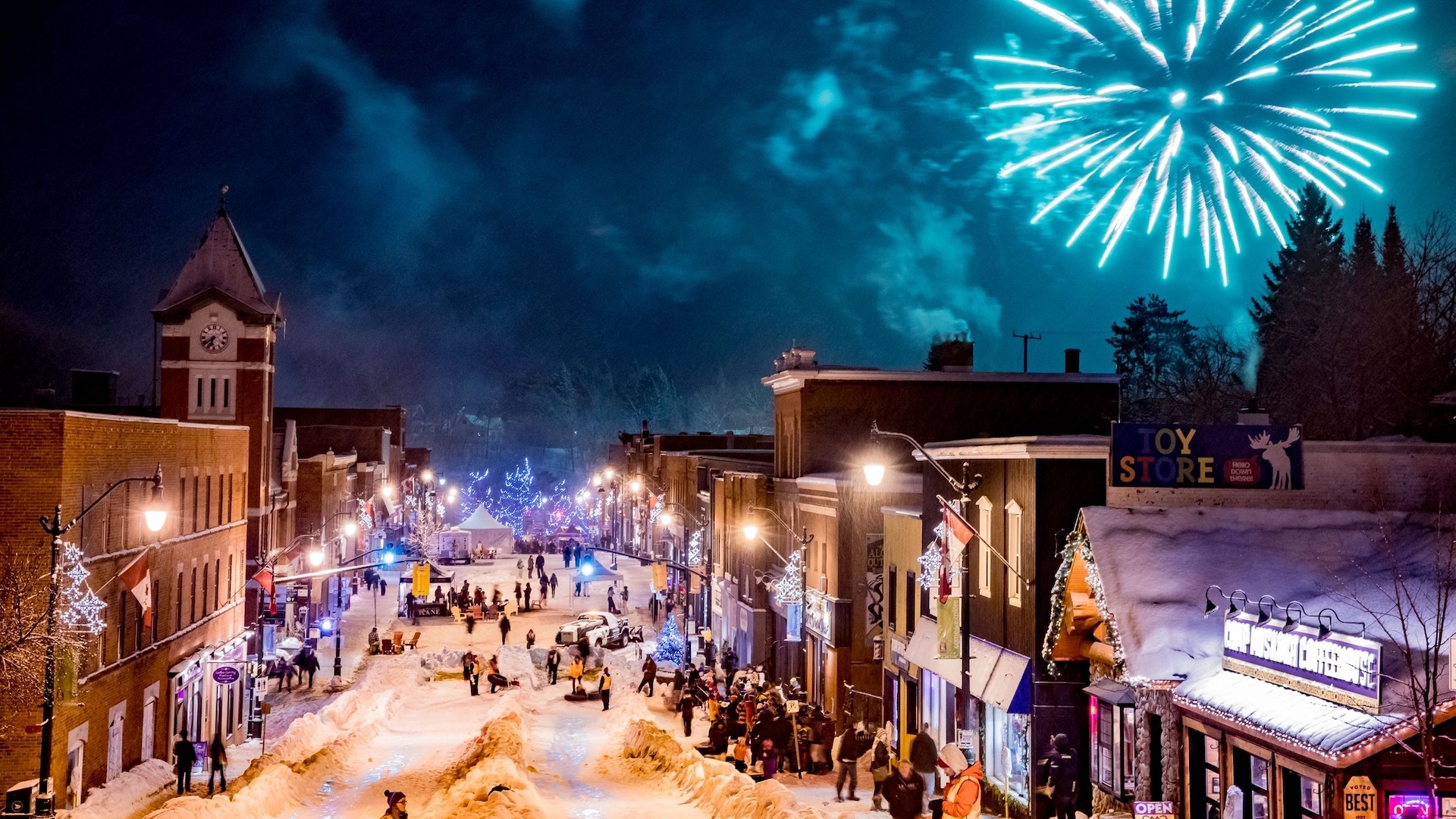 This small Muskoka town gets covered in twinkling lights for its ...